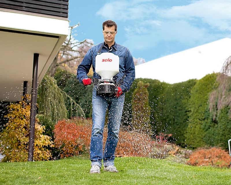Granulate spreader | Fertilising, sowing, spreading – SOLO